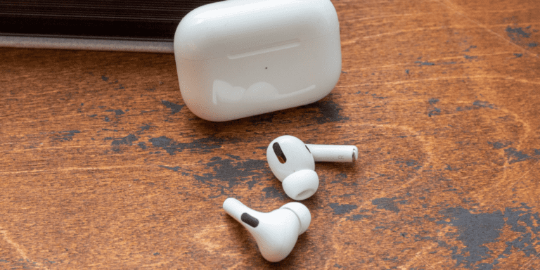 The Best Headphones For Studying (and Earbuds Too)